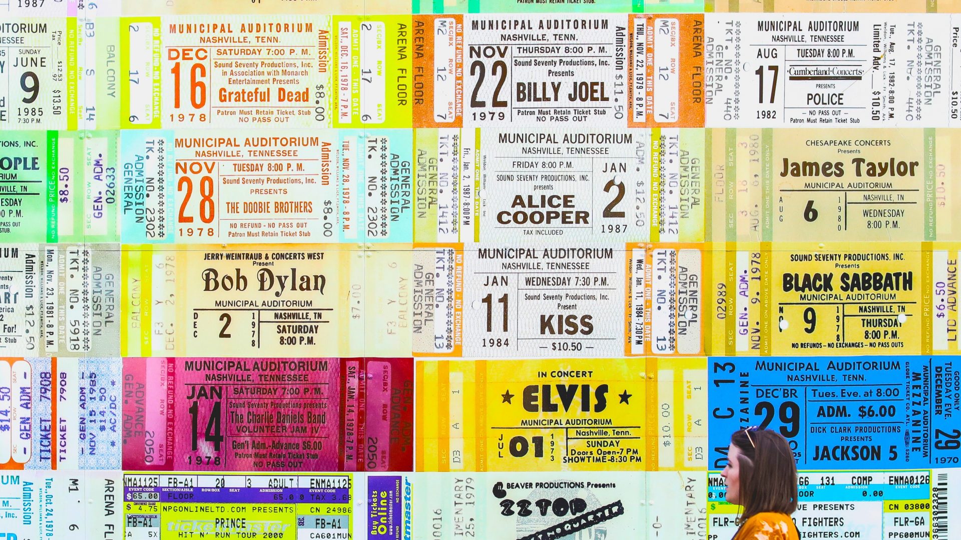 How NFT Tickets Are Gateway to Fairer Music Concerts - Fractis Blog